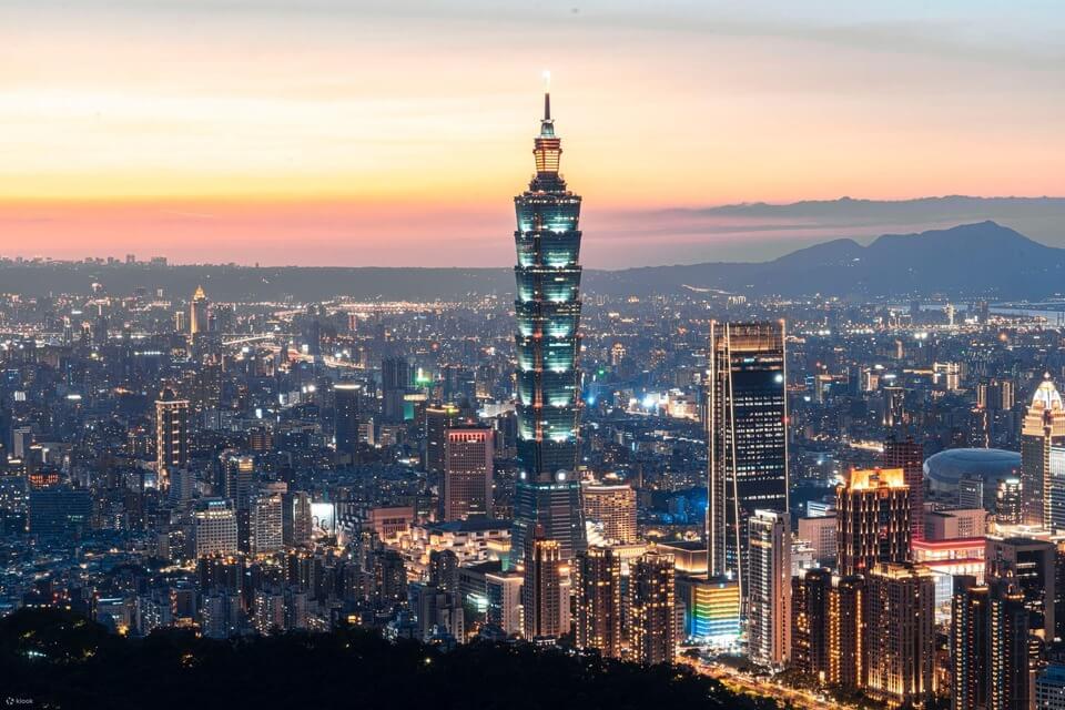 Taipei 101 - Cây tre cao nhất châu Á vào những năm 2000